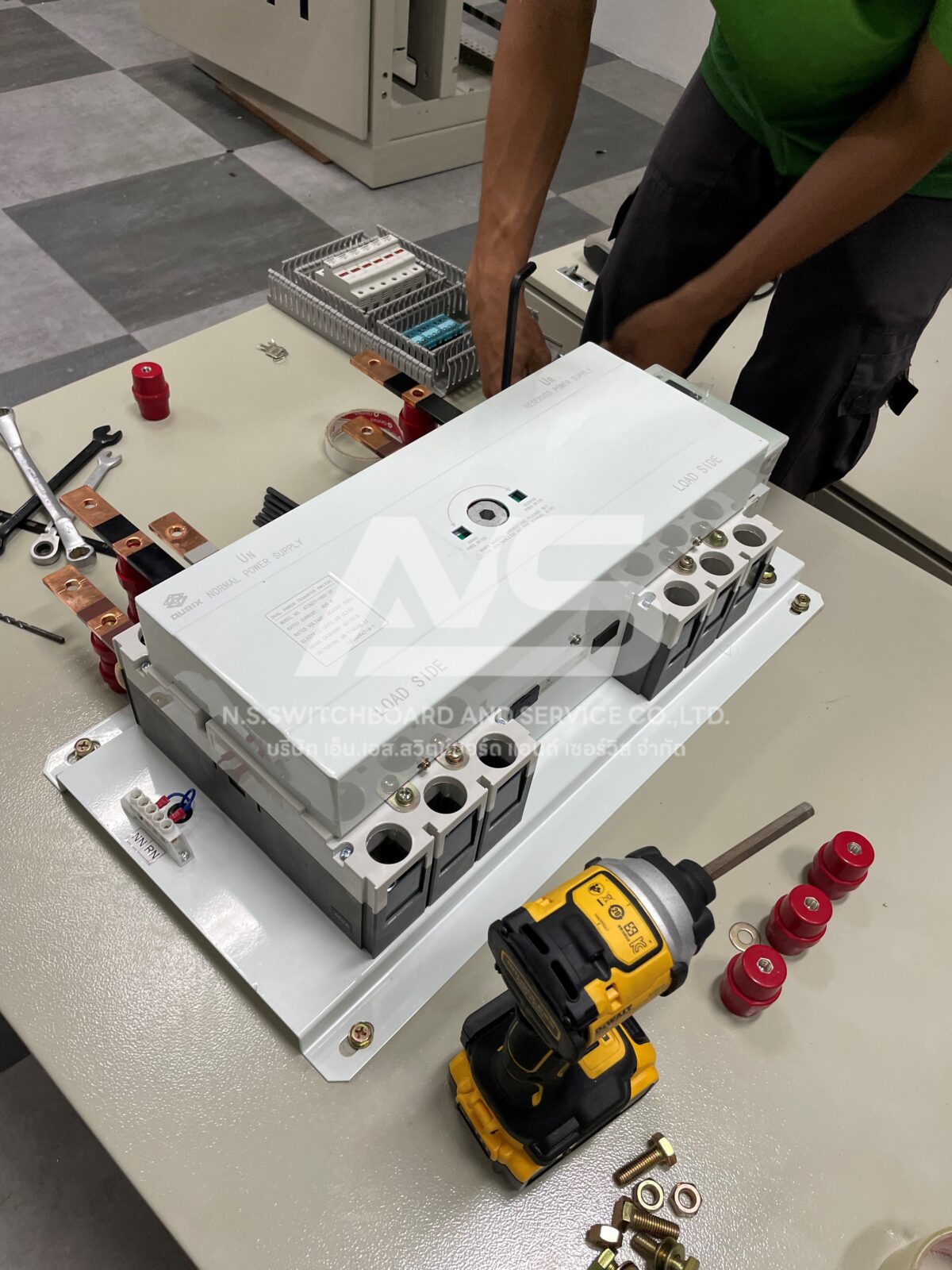 ตู้ ATS 400A - N.S.SWITCHBOARD AND SERVICE CO.,LTD
